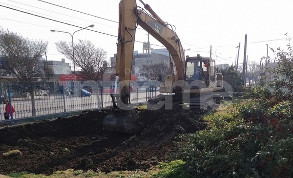 Tres años después, Racing empezó con la construcción la pileta | Infoeme