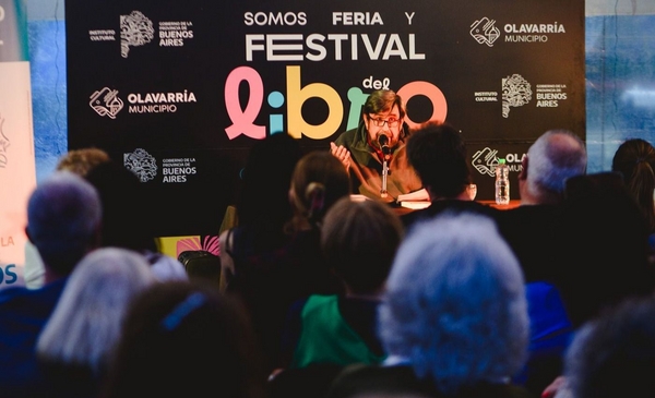 Alejandro Apo cerró el segundo día de la Feria y Festival del Libro a ...